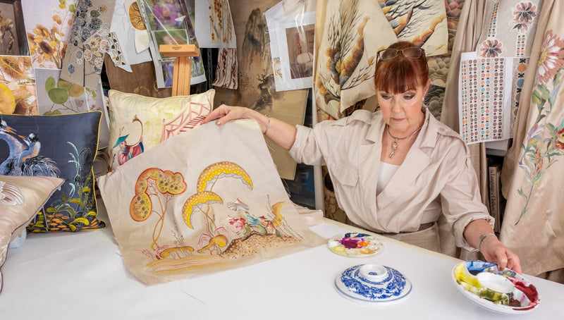 Dancing Alice - Jet – English Decoratives Originals